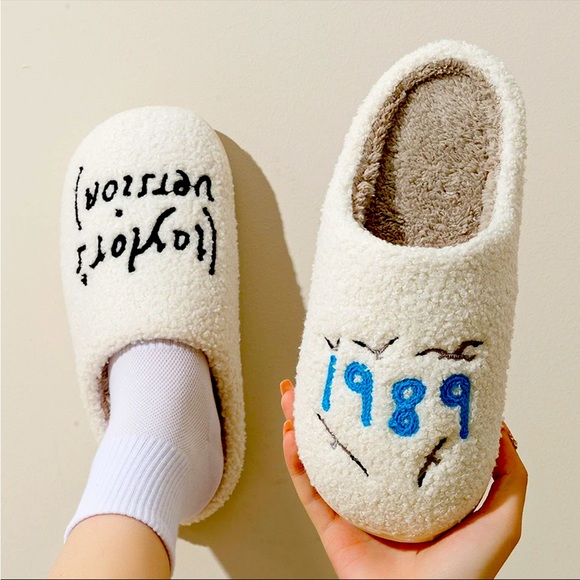 Taylor Swift | Shoes | 989 Taylors Version Slippers | Poshmark